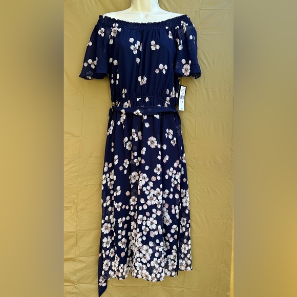 Studio One | Dresses | Nwt Studio Off The Shoulder Flutter Print ...